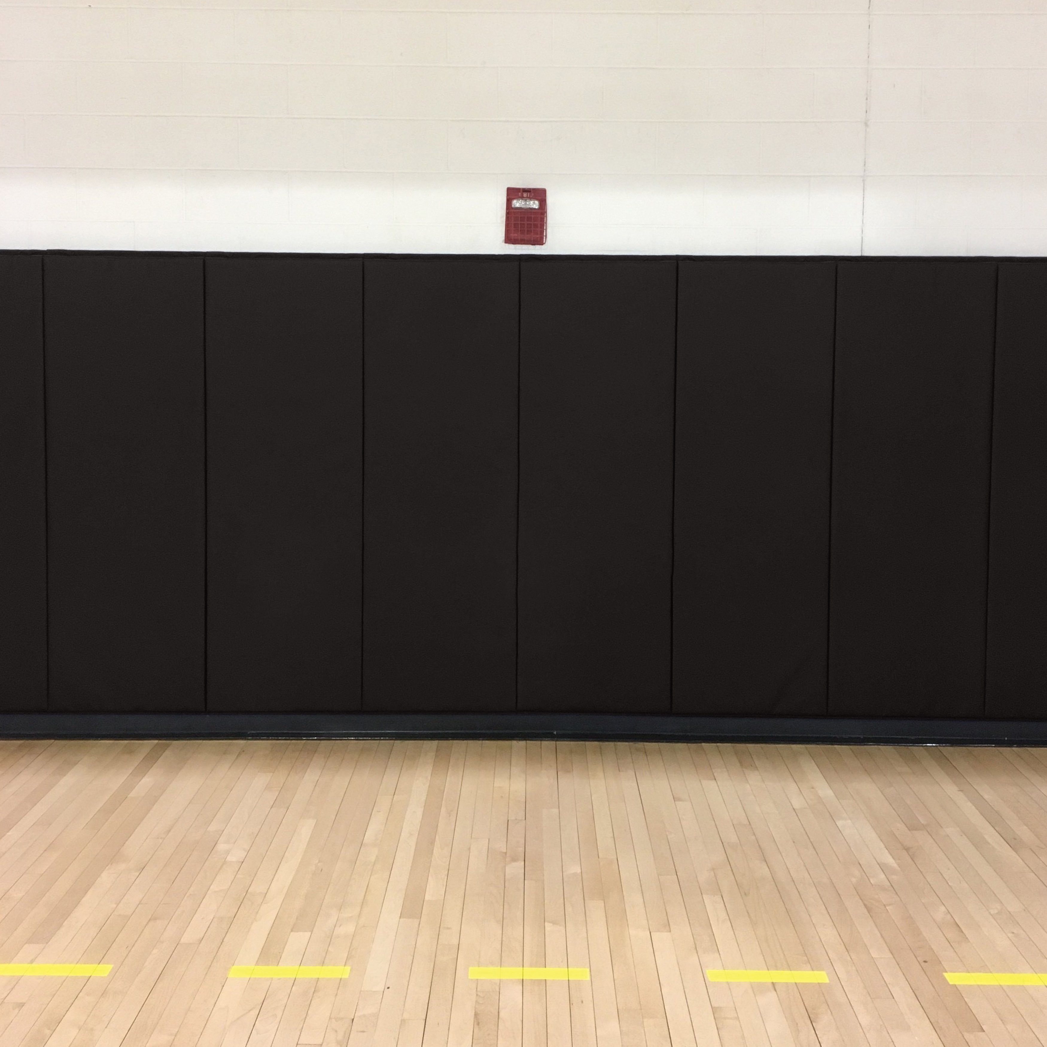 EnviroSafe Gymnasium Wall Padding 2' x 7' x 1.375" Extra-Firm Indoor ...